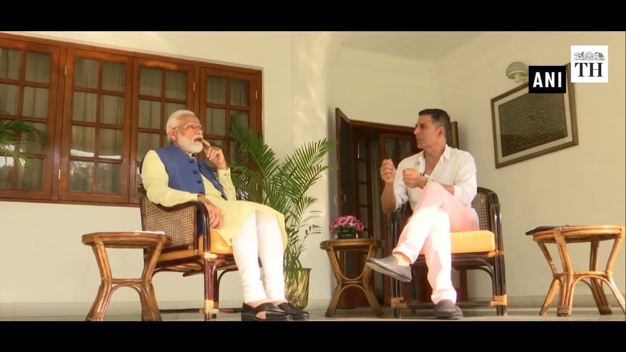 Narendra Modi in conversation with actor Akshay Kumar - YouTube