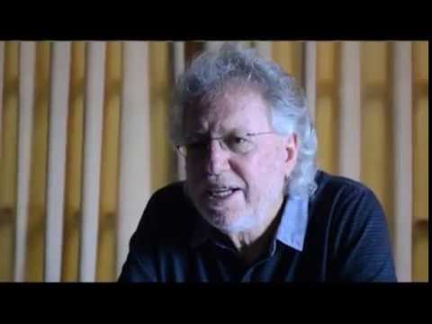 CRÓNICA: Entrevista a Johnny Bello - YouTube
