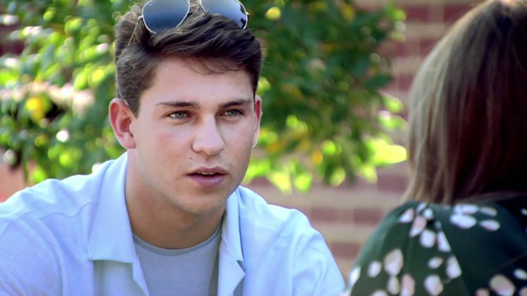 Joey Essex And Sam Faiers Have An Awkward Heart To Heart The Only Way Is Essex Youtube