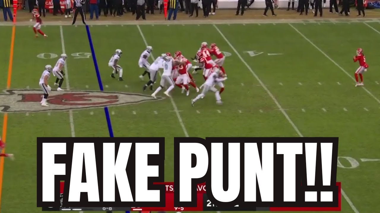 FAKE PUNT: Punter Tommy Townsend with PERFECT THROW to WR Justin Watson ...
