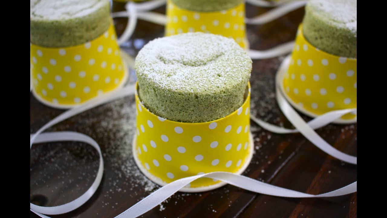Japanese Cotton Soft Cheesecake - Fluffy Matcha Asian Bakery Cake ...