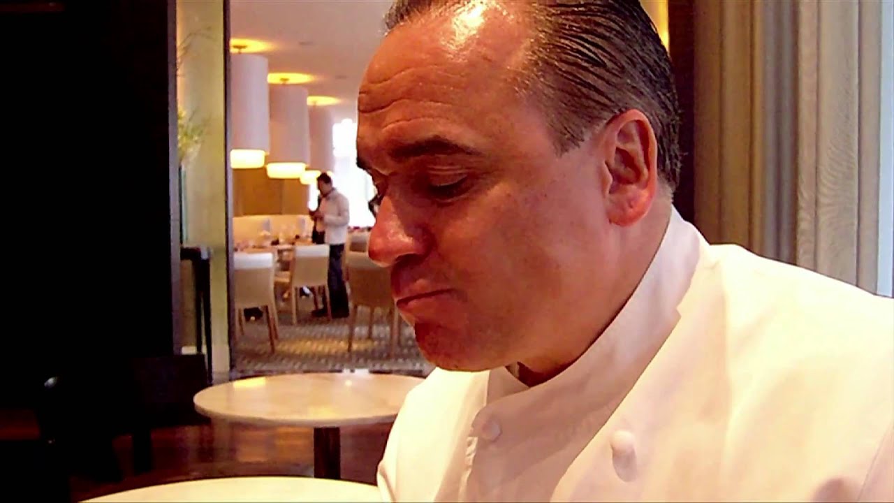 Banana Bread Tasting with Chef Jean-Georges - YouTube