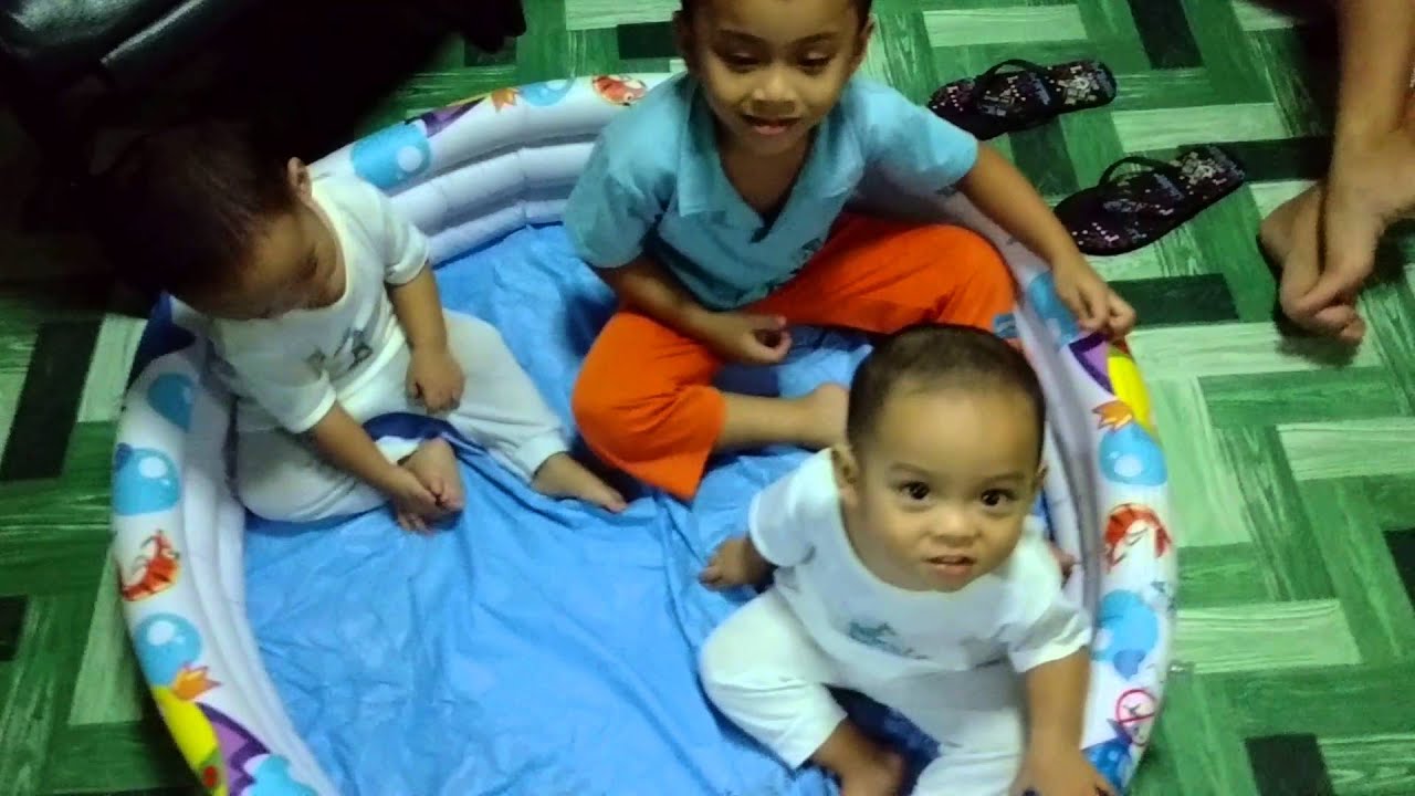 Swimming in waterless pool - YouTube