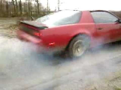 82 PONTIAC FIREBIRD TRANS AM BURN OUT - YouTube