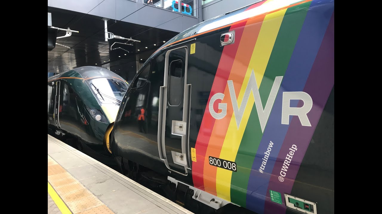 Great Western Railway IET 800008 #Trainbow #RideWithPride at Reading ...