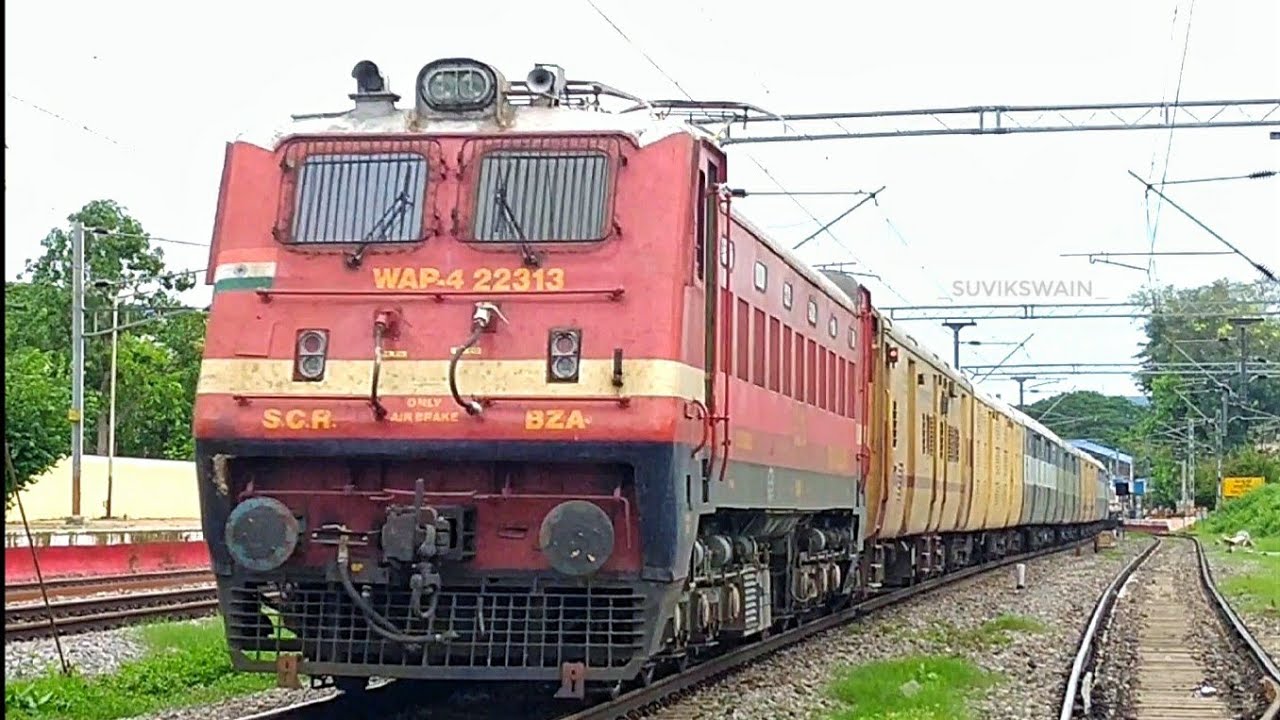 Bright red BZA WAP-4 #22313 Crawling through Balugaon with KSR ...