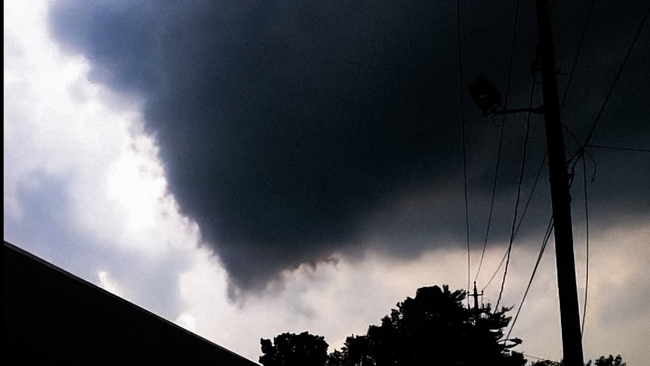 Inside Springfield, MA EF3 Tornado Forming (Rare Video) 6/1/11 - YouTube