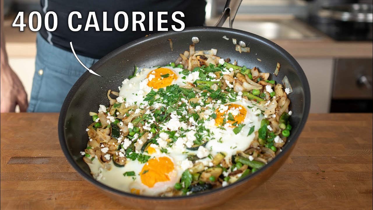 This Breakfast has only 400 Calories (Green Shakshuka) - YouTube