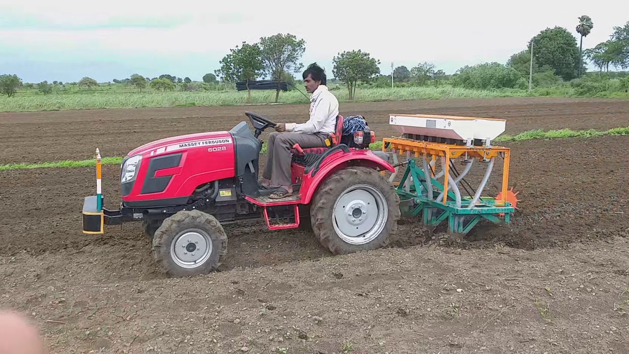 Massey Ferguson 6028 mini tractor perni Yantra चार फणी पेर्नियंत्र ...