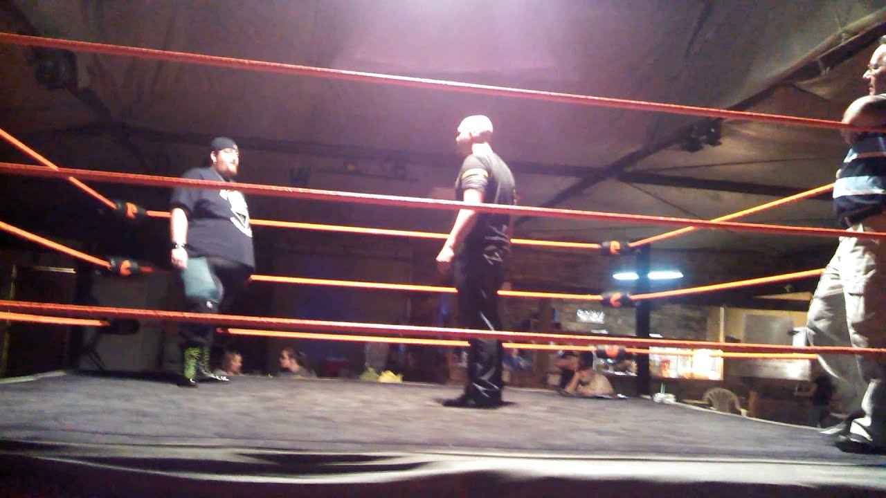 Wes OMG Blaze talking to Savin Roberts - YouTube