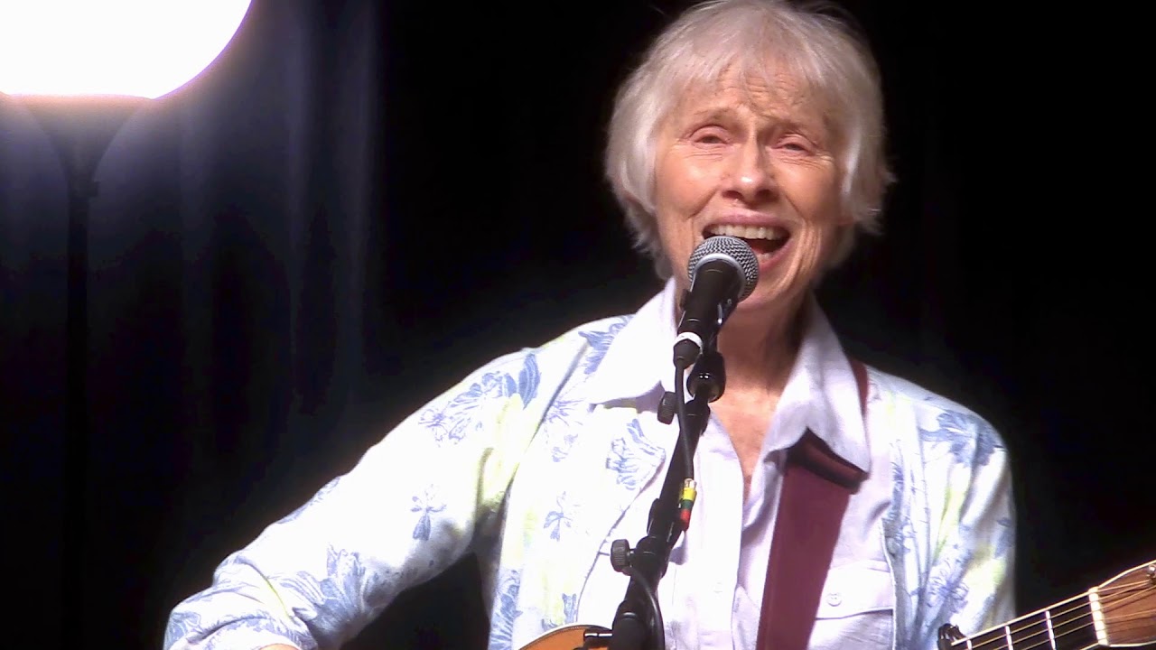 A Gig in Seattle: folksinger Ginny REILLY - YouTube