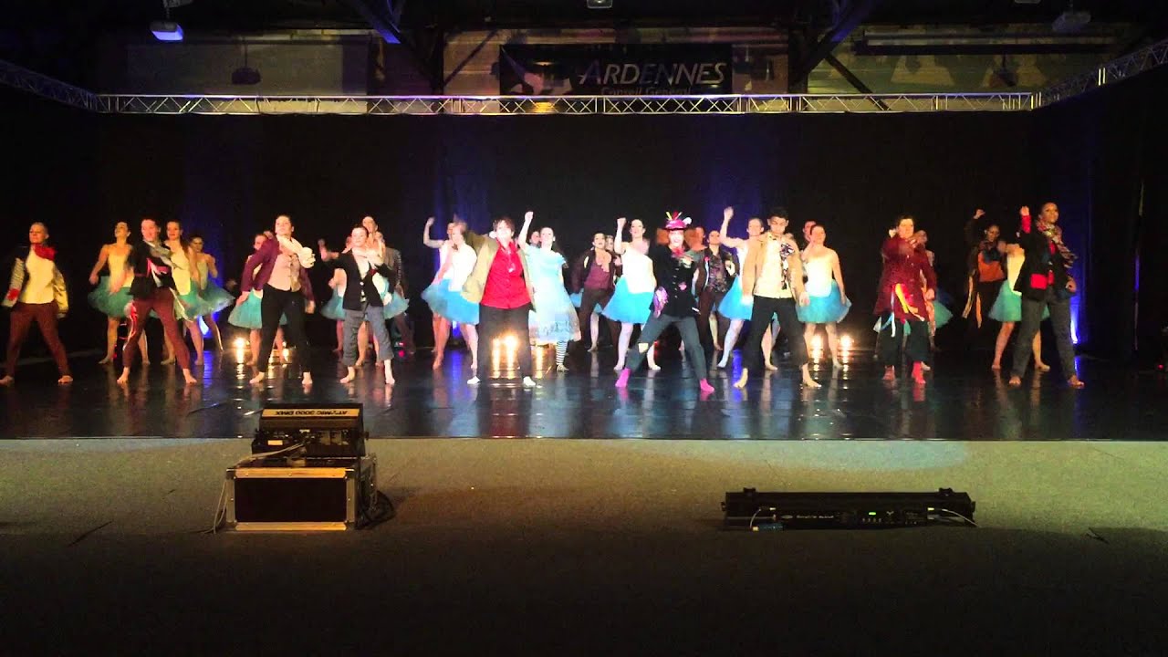 ContreTemps gala 2015 : Alice - Lean On (incomplète) - YouTube