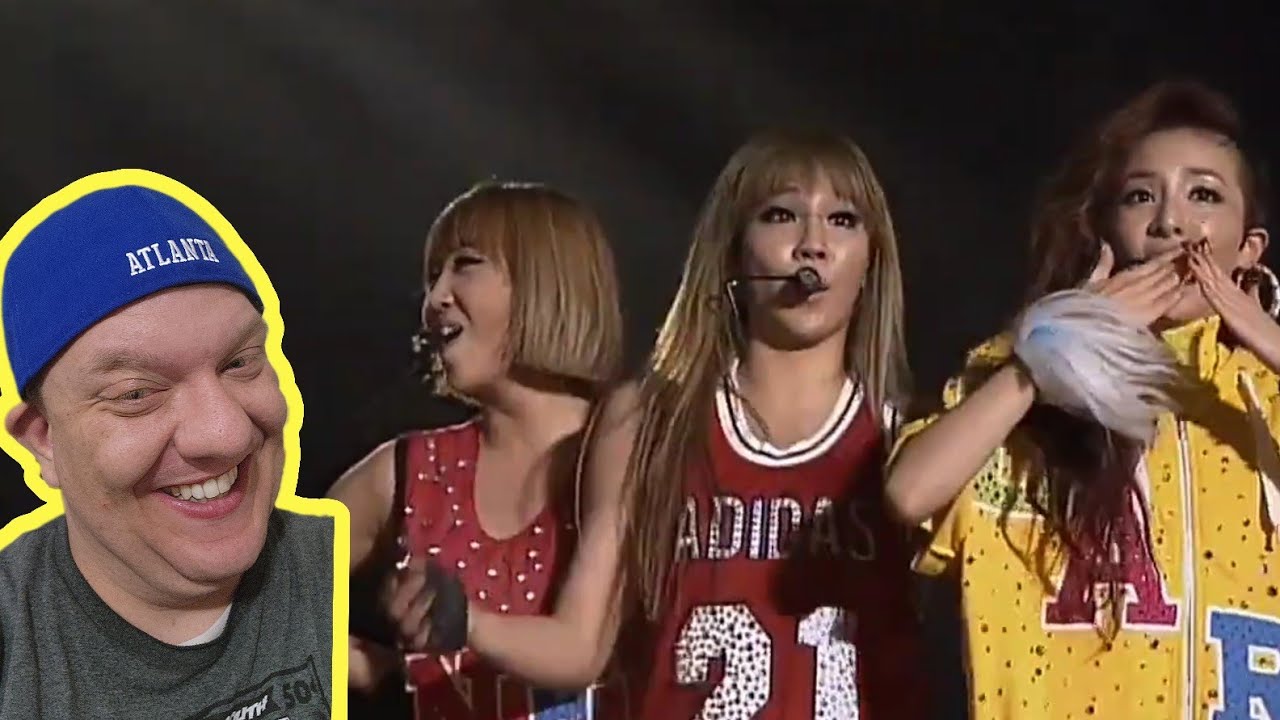 2NE1 Pretty Boy live! Metal Musician REACTS! 2NE1 4EVERY1 - YouTube