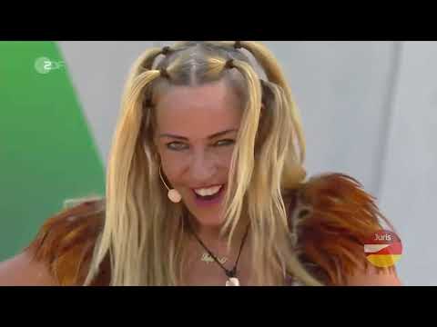 LOONA Bailando   ZDF Fernsehgarten 09 08 2020 Full HD
