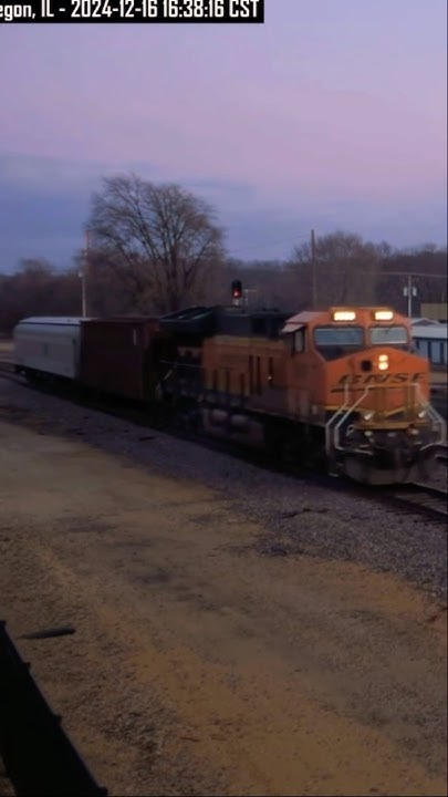 BNSF geometry train! - YouTube