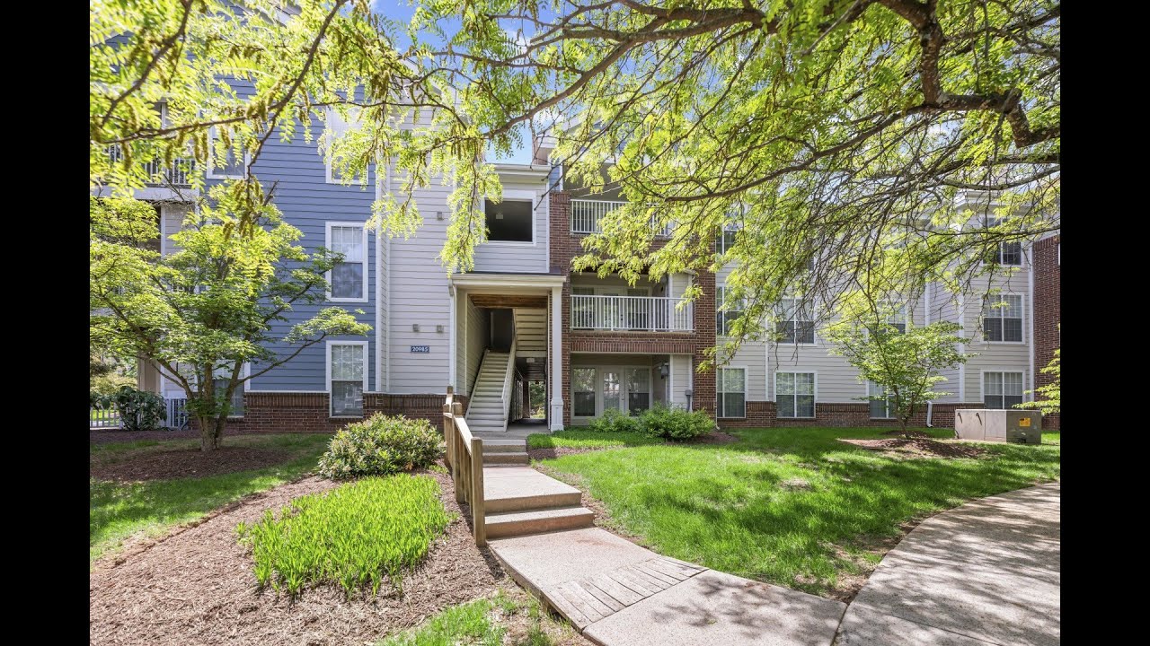 20985 Timber Ridge Terrace #303 Ashburn, VA | ColdwellBankerHomes.com ...