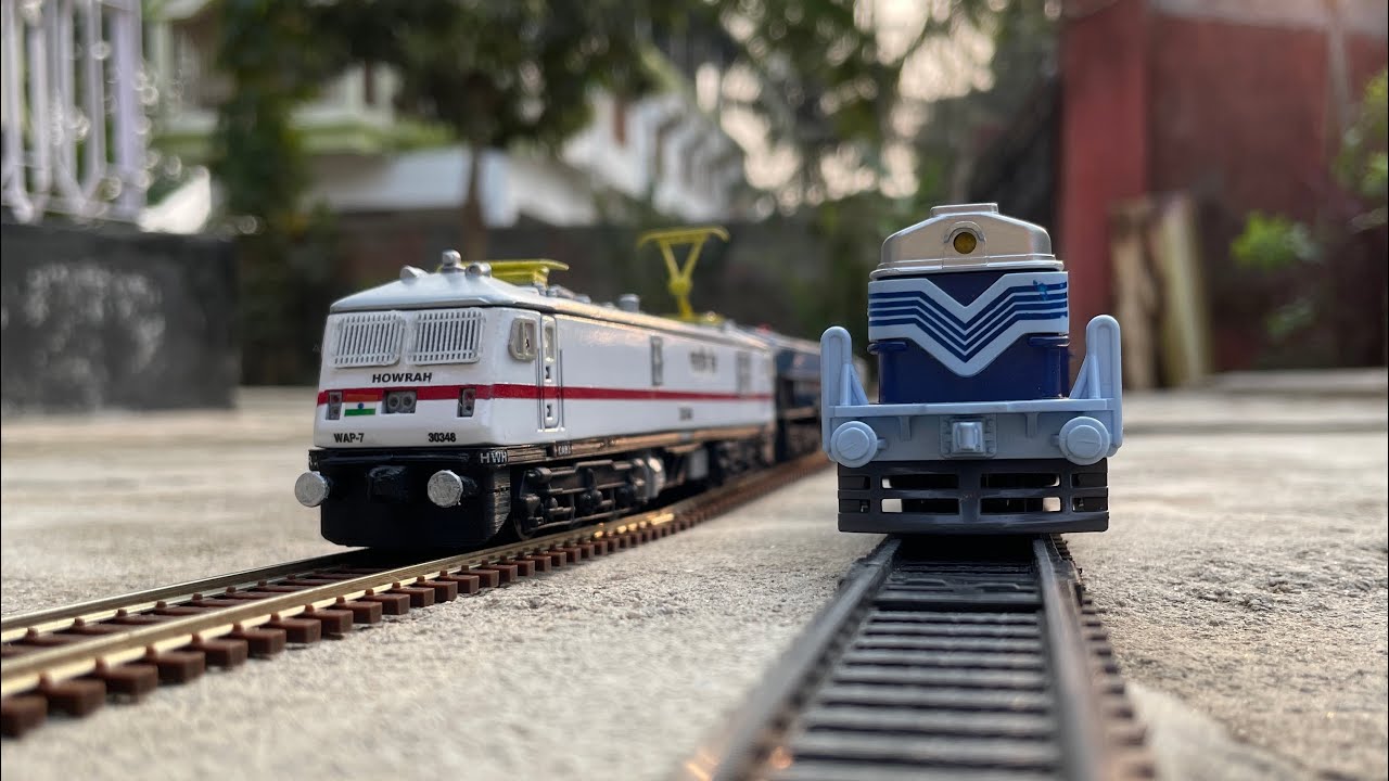 WDP4 & WAP7 on HO Scale Track and Centy Passenger Train - YouTube