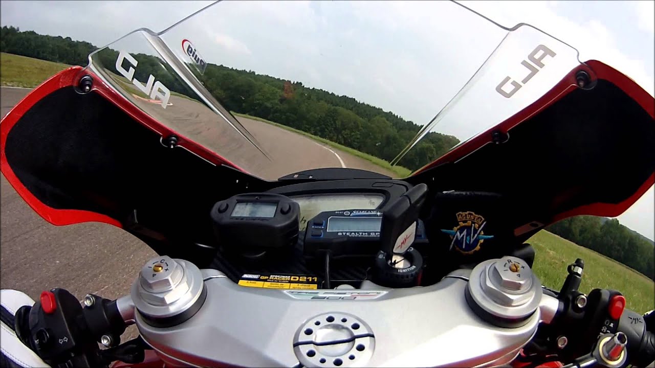MV AGUSTA F3 800 ON TRACK - YouTube