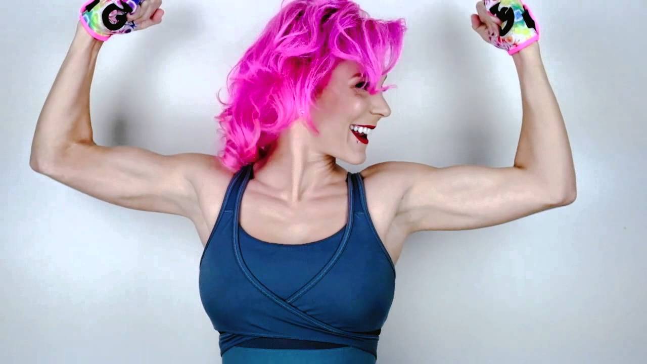 Chelsea Patricia flexin in her G-Loves Women's Best Workout Gloves ...