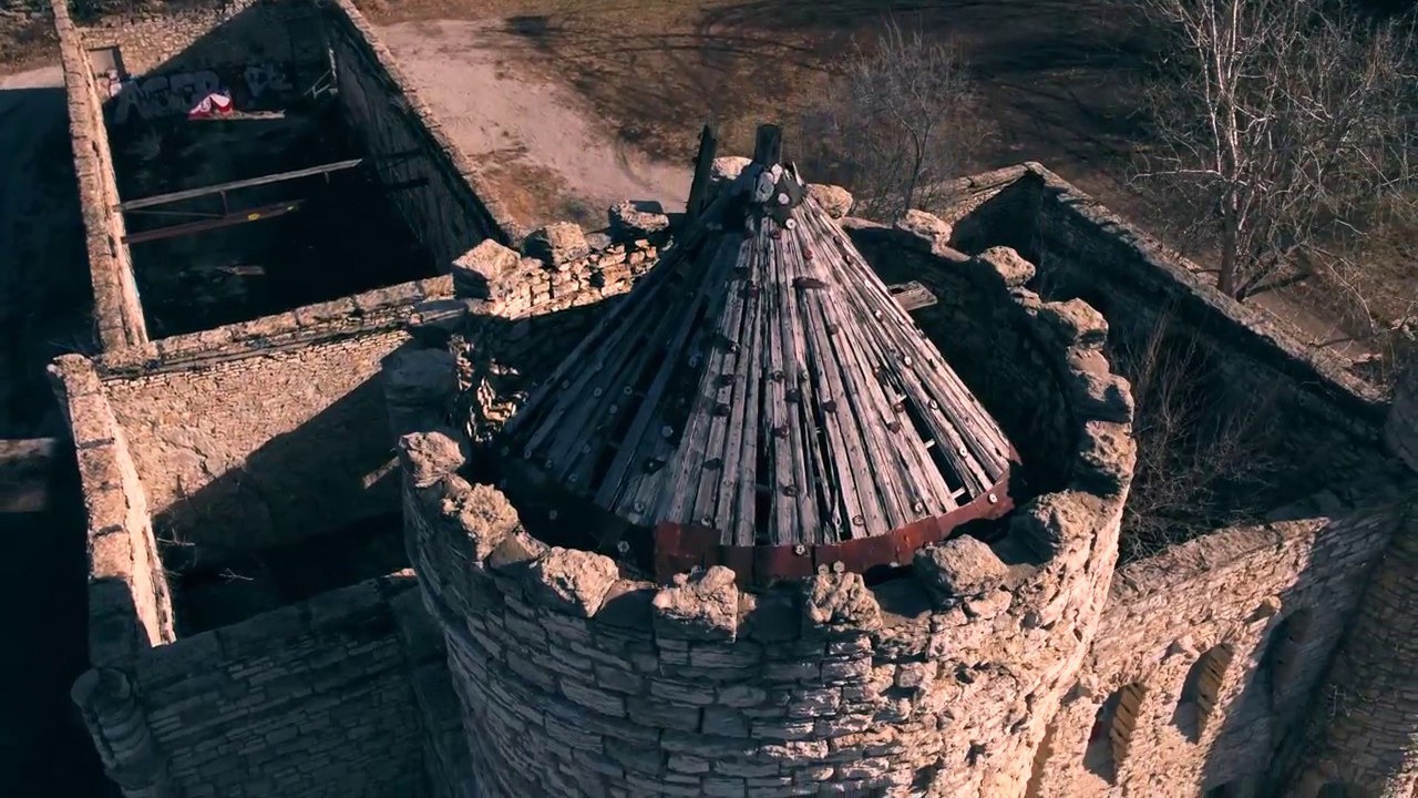 Workhouse Castle - Kansas City - YouTube