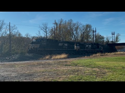 Two engine power move in Kenova WV. NS 4750 (DC-AC AC44C6M), NS 4804 (AC44C6M) *Archived Footage ...