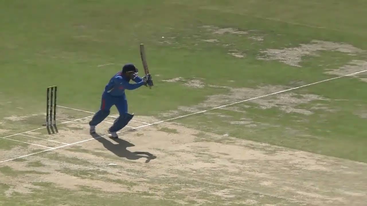 Sehwag vs Umar Gul CWC 2011 - YouTube