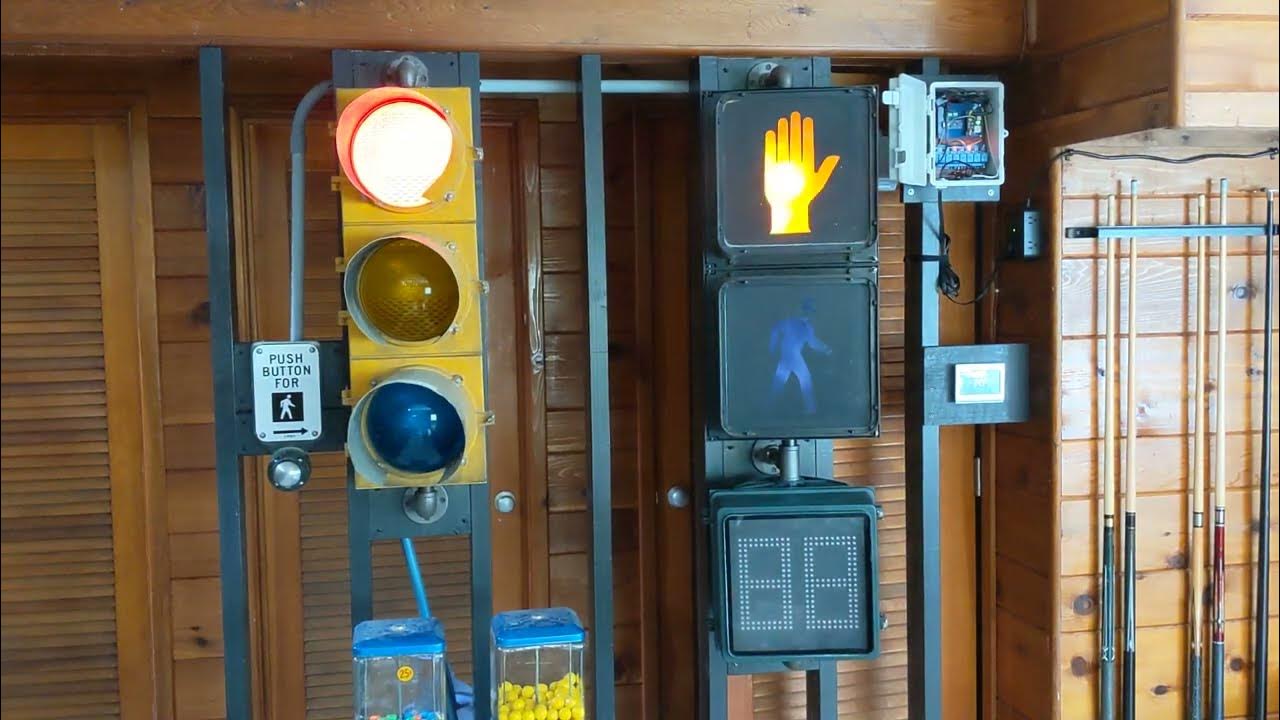 Tim's Traffic Signals II - YouTube