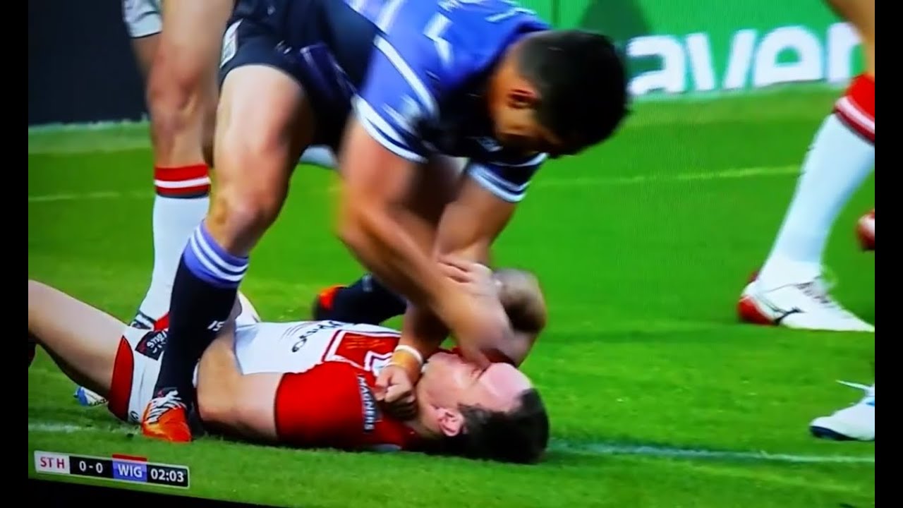 Ben Flower Punch Hohaia Sending off Super League Grand Final(Slow Motion) - YouTube