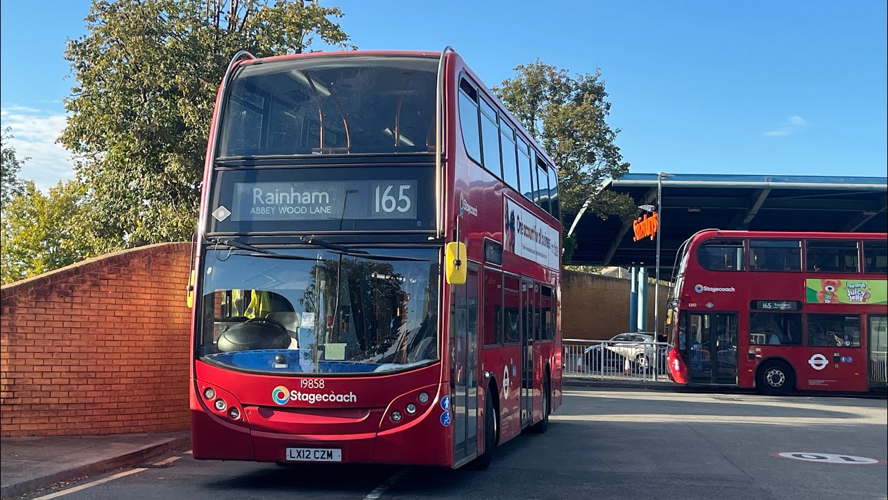 Full Route Visual. Route 165: Romford, The Brewery - Rainham, Abbey ...