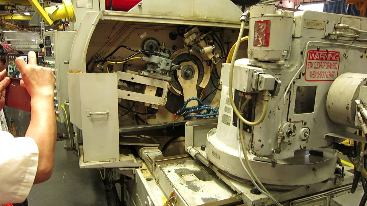 Gleason Model 120 Curvic Coupling Grinder - YouTube