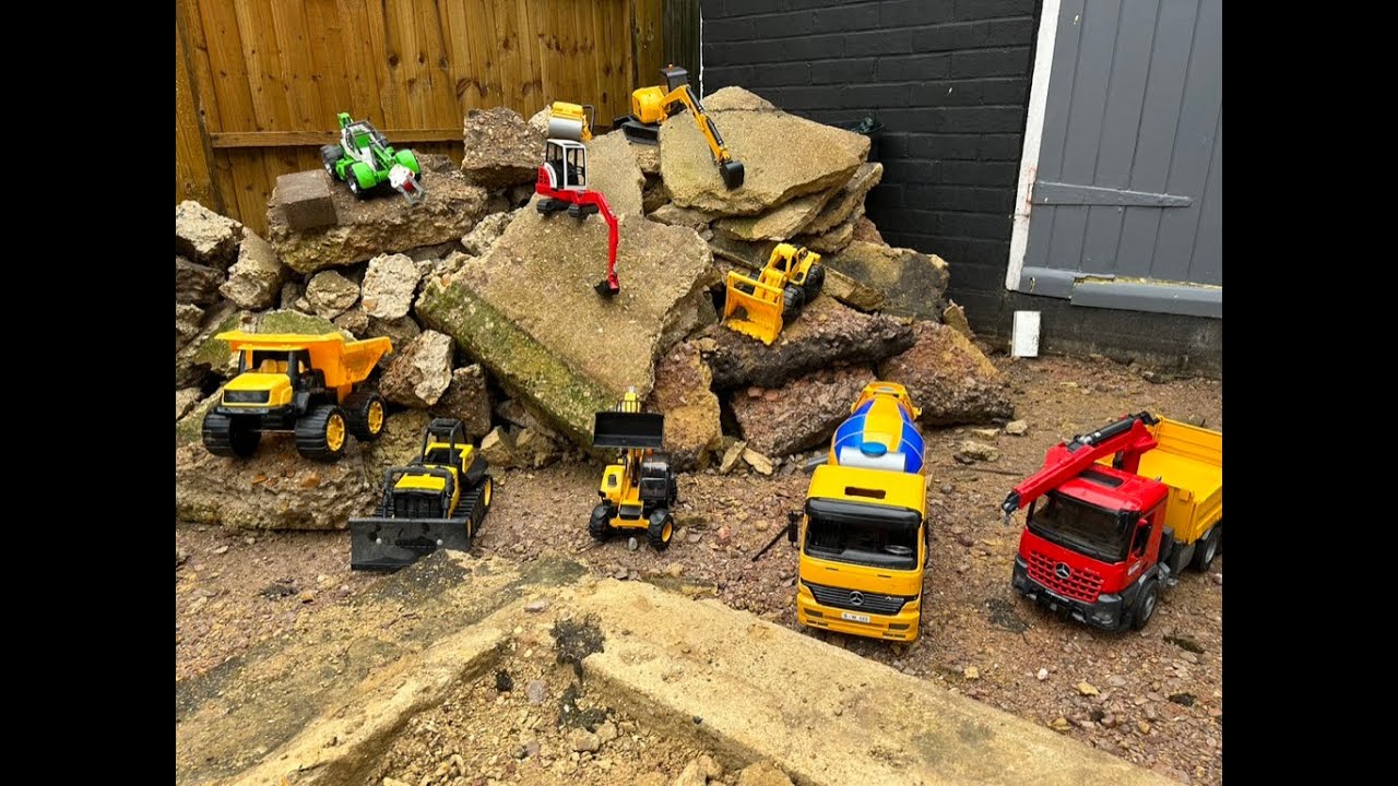 Playing with Toy Construction Diggers for kids! Digger and helicopter ...