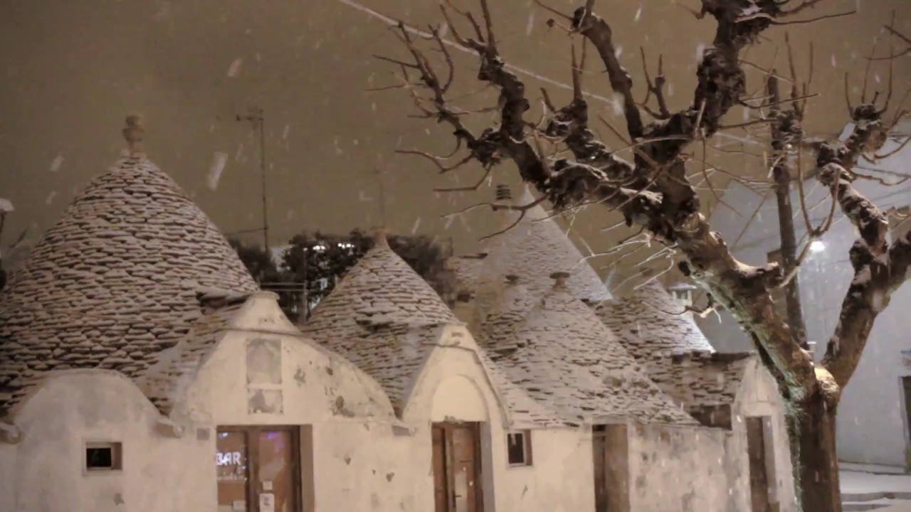 Neve ad Alberobello 2014 - YouTube