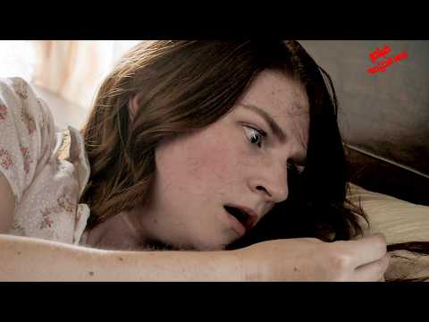 اسره فقيره جدا بتورث بيت كان صاحبه رسام لكن هناك عمرك ماهتنام😬ملخص فيلم The Painted