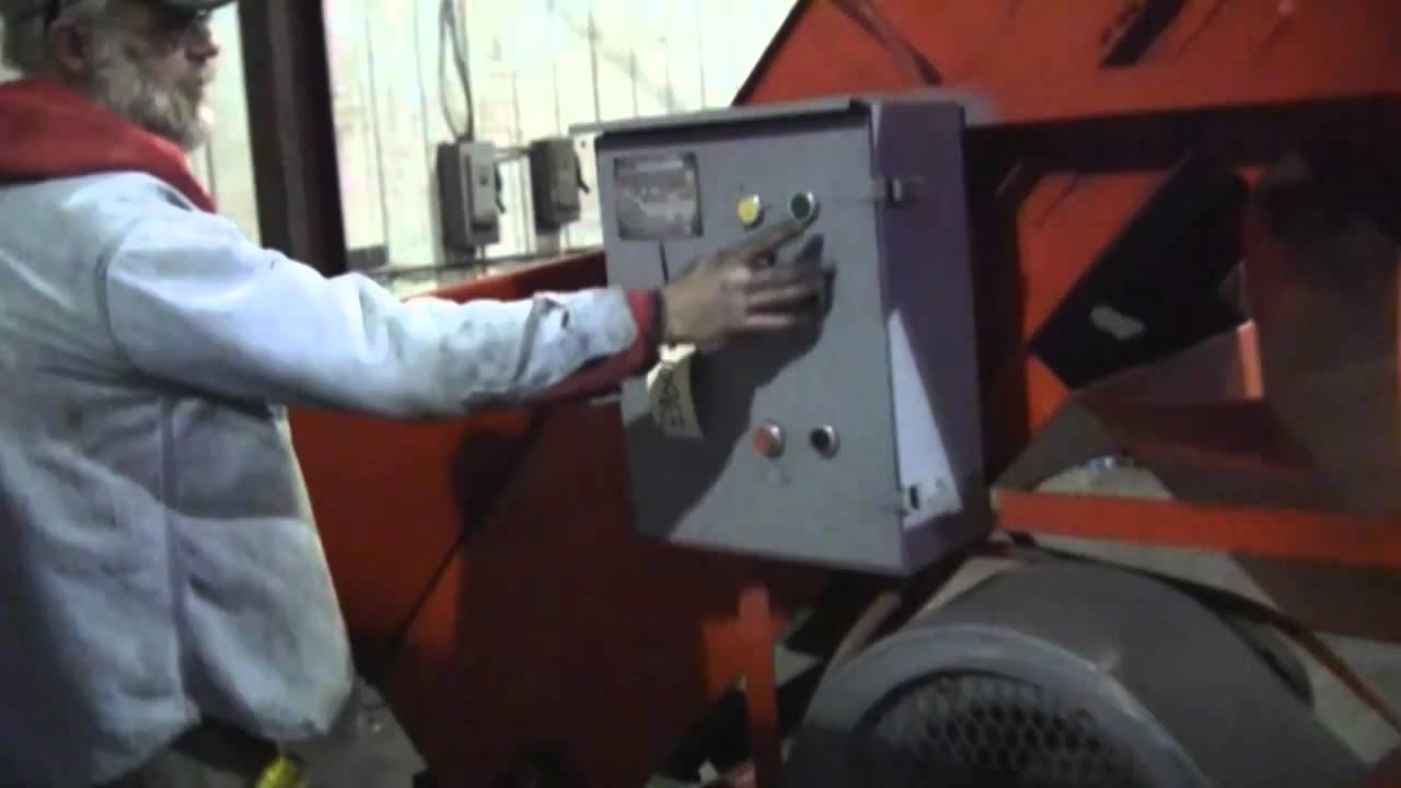 CP Manufacturing Model 3R-300 Can Flattener Demo - YouTube