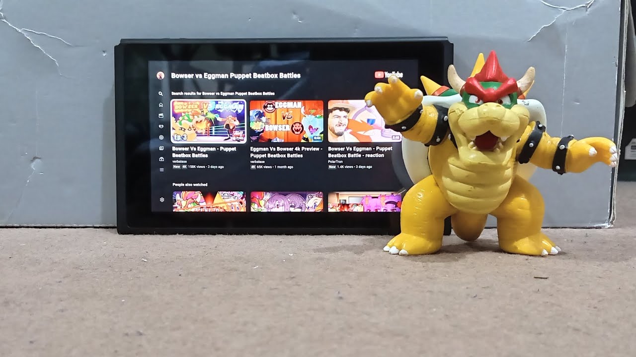 Bowser Reacts to Bowser vs Eggman Puppet Beatbox Battles - YouTube