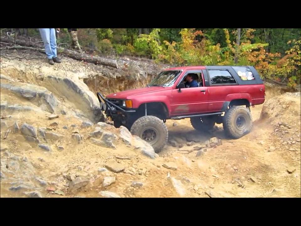 85 4runner on rocky mountain loop - YouTube