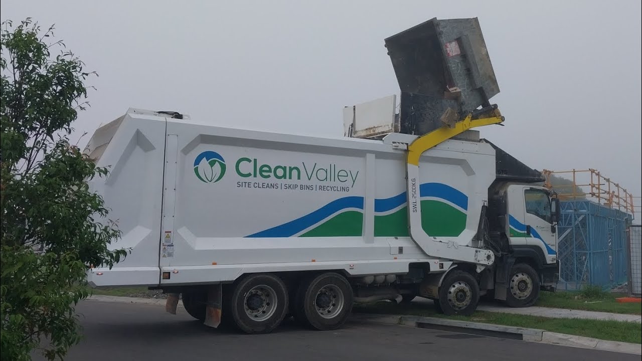 Clean Valley STG front loader - YouTube