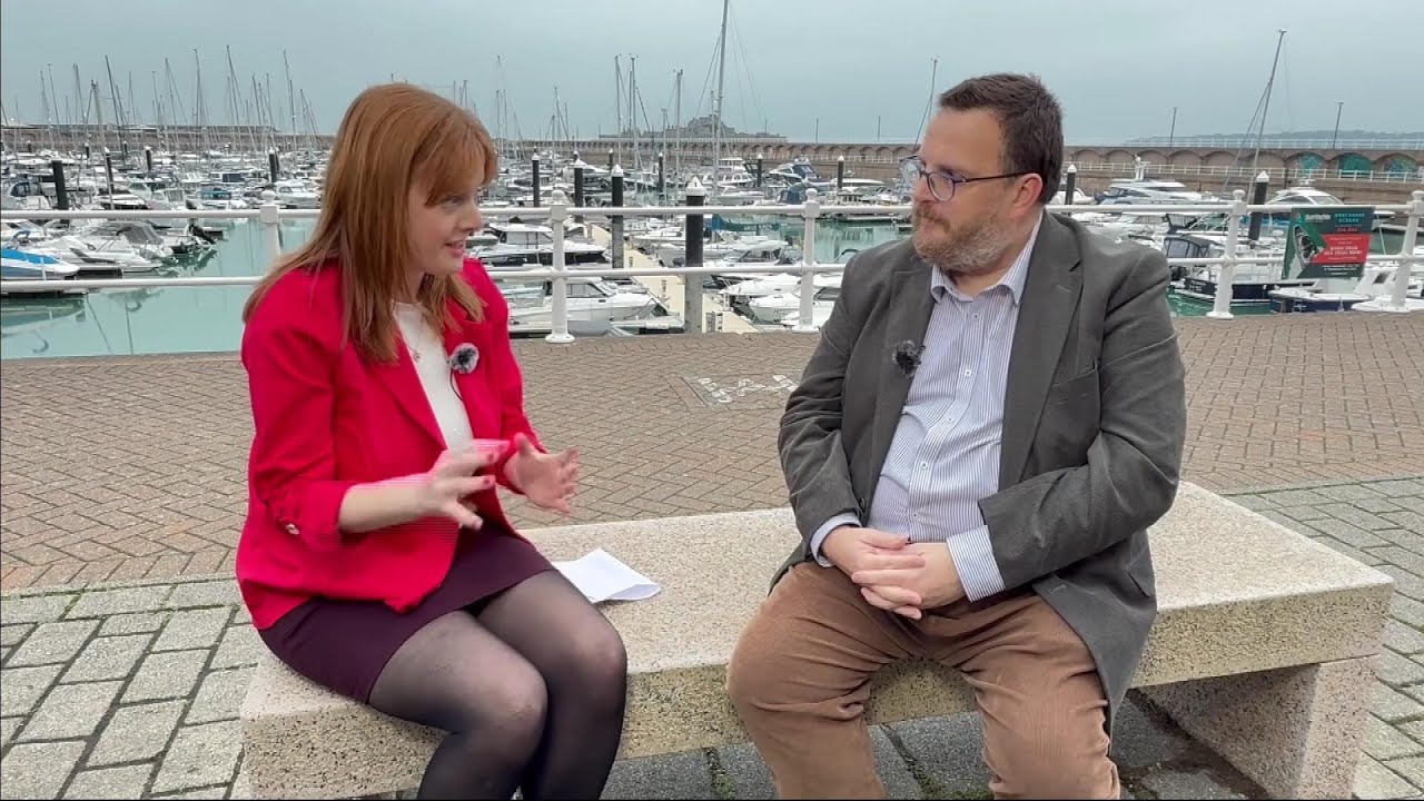 Emma Volney - Pantyhose Channel TV 13Dec2024 - YouTube