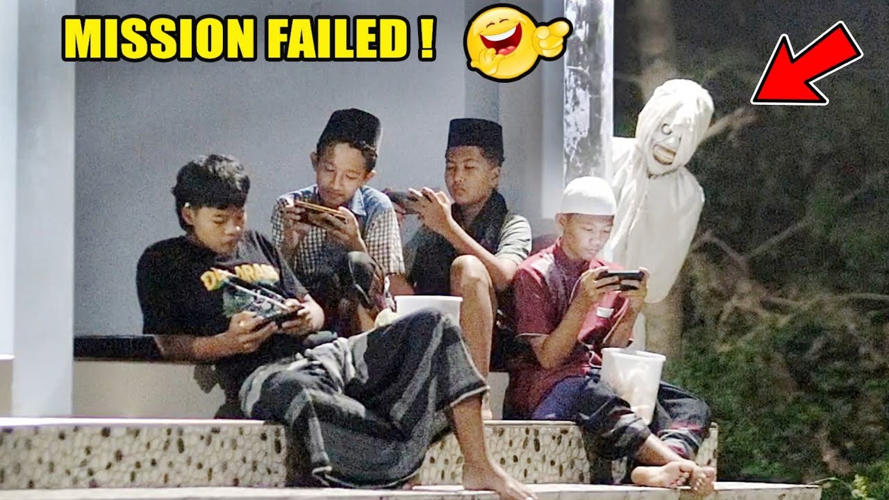 Prank Pocong Bocil Lagi Mabar FF | Terlucu Bikin Ngakak🤣😜 - YouTube