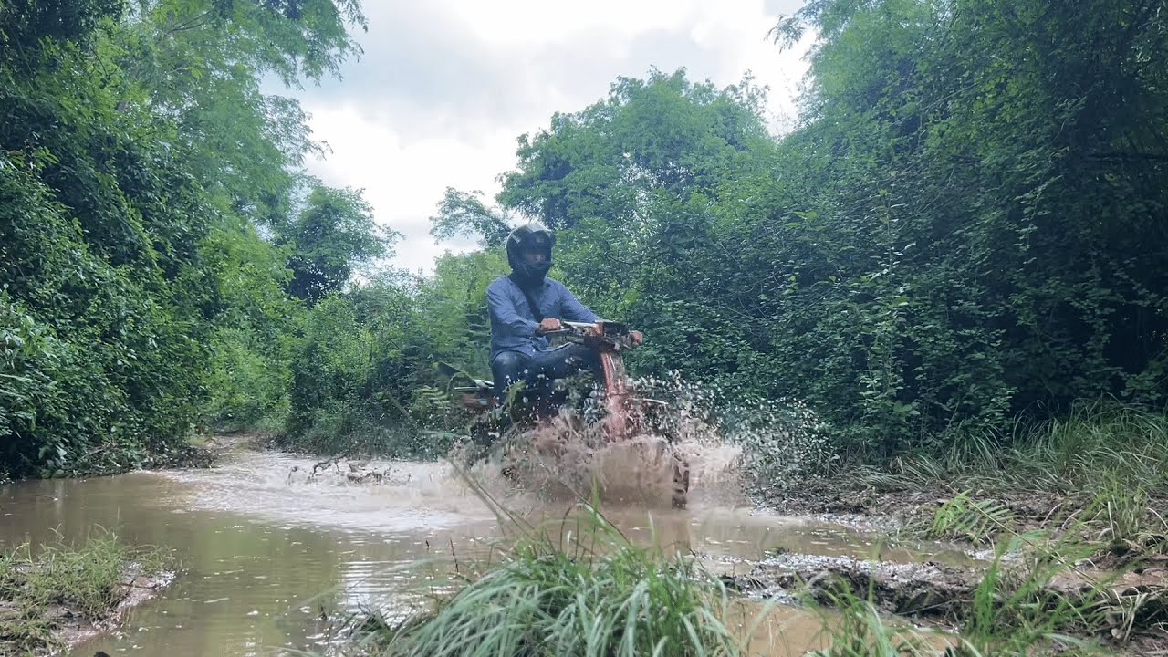 Surviving with Primitive Skills: Fishing on the Lake - YouTube