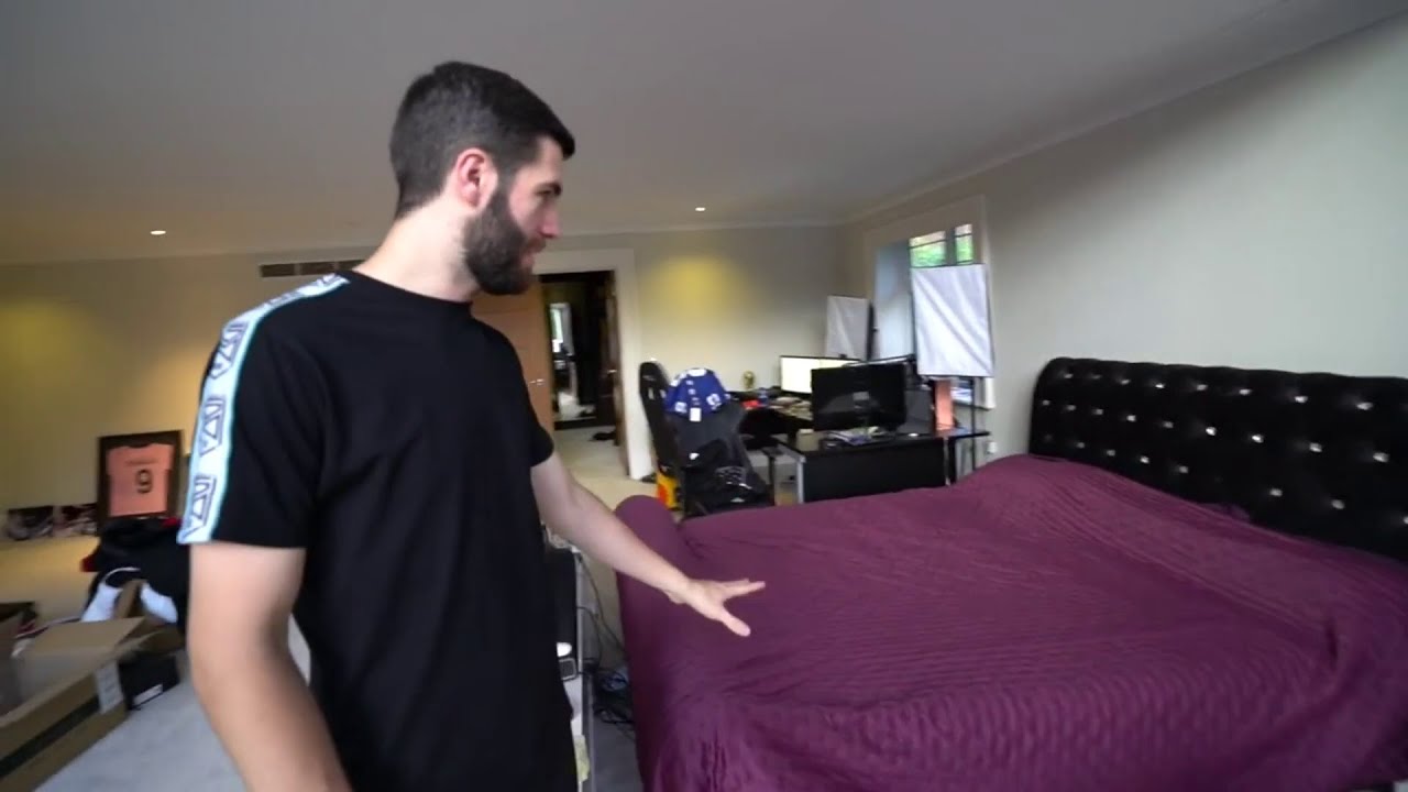 Zerkaa Is Scared Of KSI's Bed... - YouTube