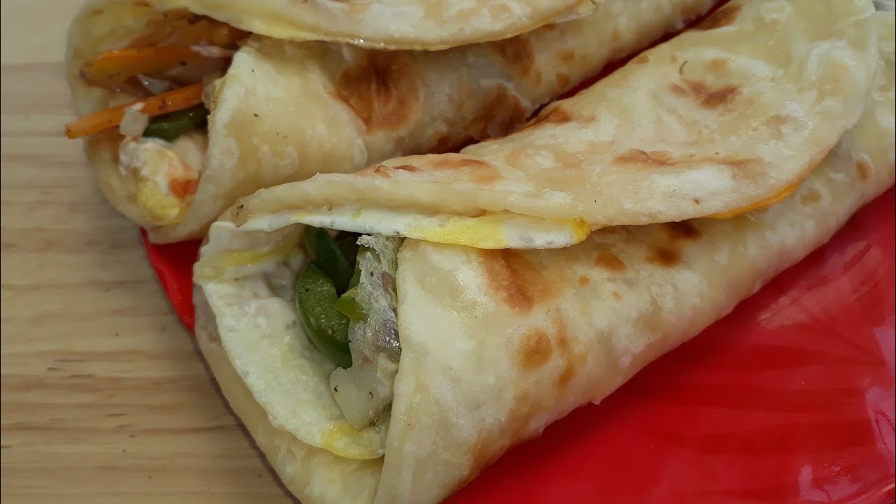 ଏମିତି ଥରେ ଅଣ୍ଡା ରୋଲ ତିଆରି କରି ଖାଇ ଦେଖନ୍ତୁ / Egg Roll Recipe / Odia Anda ...