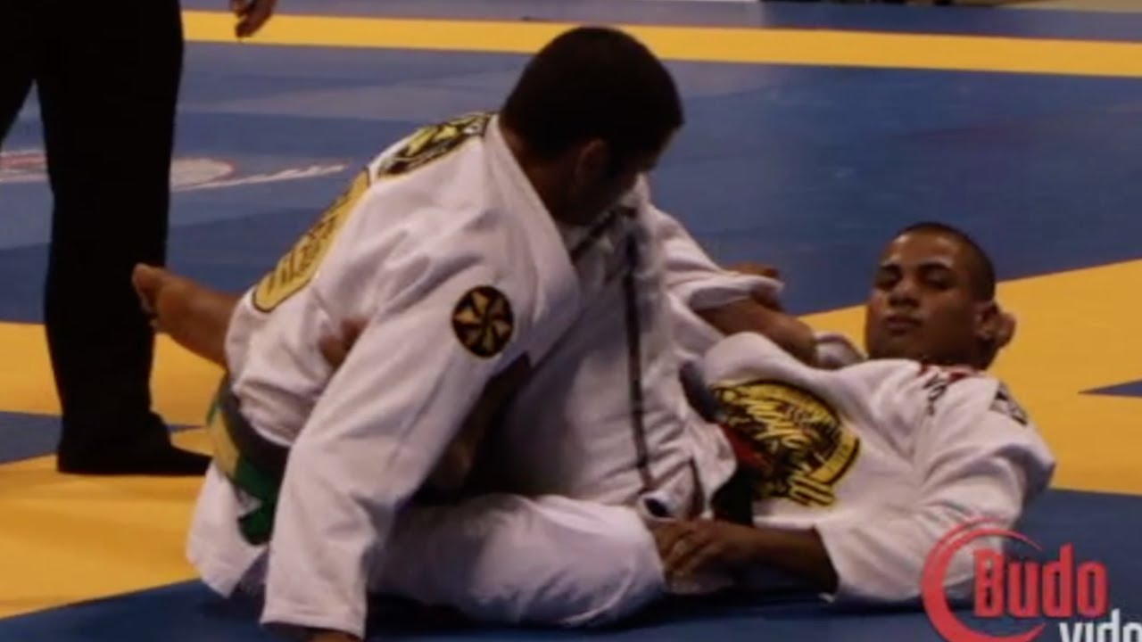 Jonathan "JT" Torres VS Paulo Guillobel / World Championship 2010 - YouTube