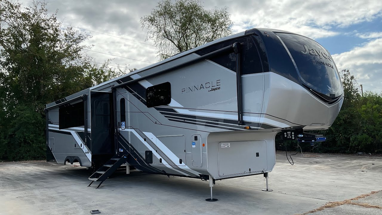 Brand New 2026 Jayco Pinnacle 38 FBRK with Full Body Paint! - YouTube