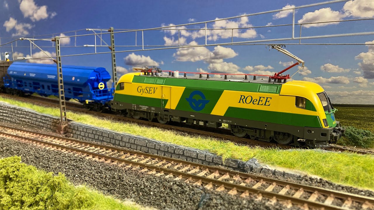 GySEV 470 502 - tehervonattal - YouTube