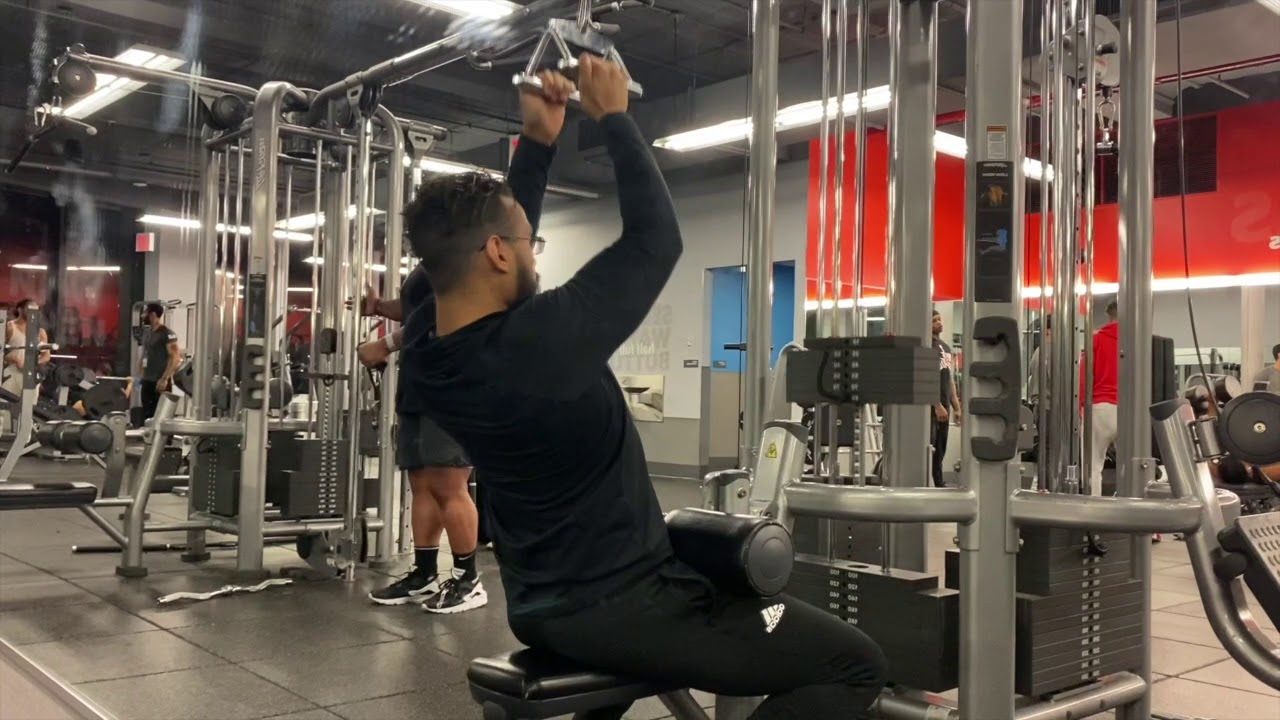 V-bar pulldowns - YouTube