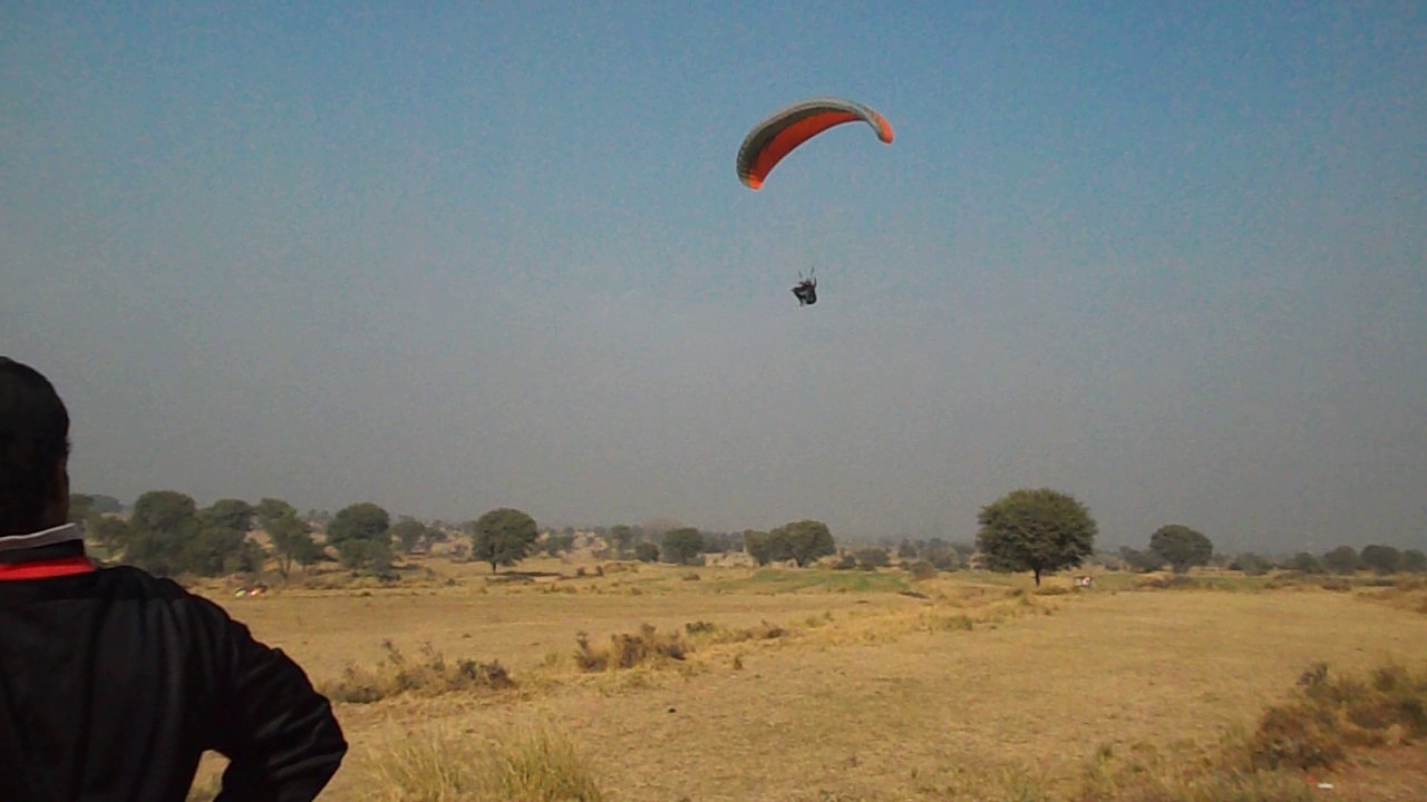 Paragliding in Islamabad Pakistan - YouTube