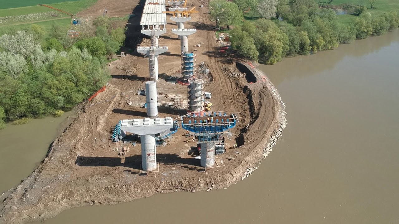 Video, autostrada Sebes Turda, lot 1,podul peste Mures, 14 aprilie 2018 ...