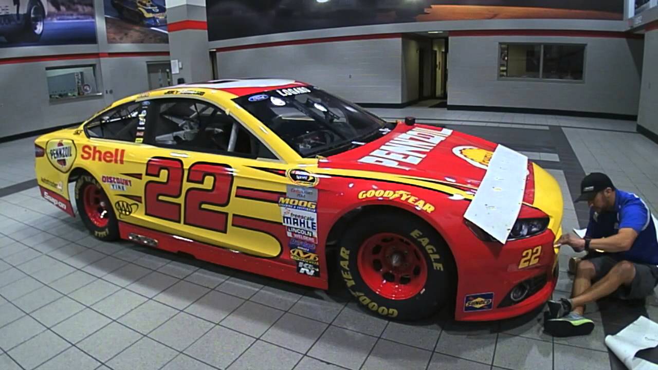 Shell 22 - Darlington retro-wrap - YouTube