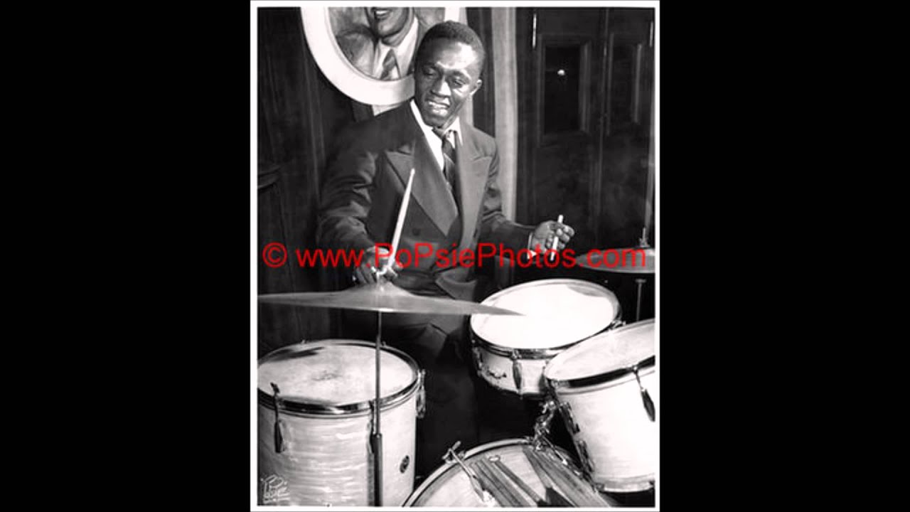 Early Art Blakey solo 1947 - YouTube